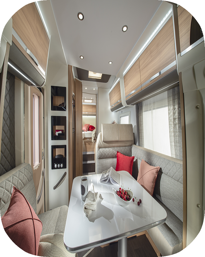 Alquiler Autocaravanas Perfiladas de 4 y 5 Plazas - Camperwheels Rent